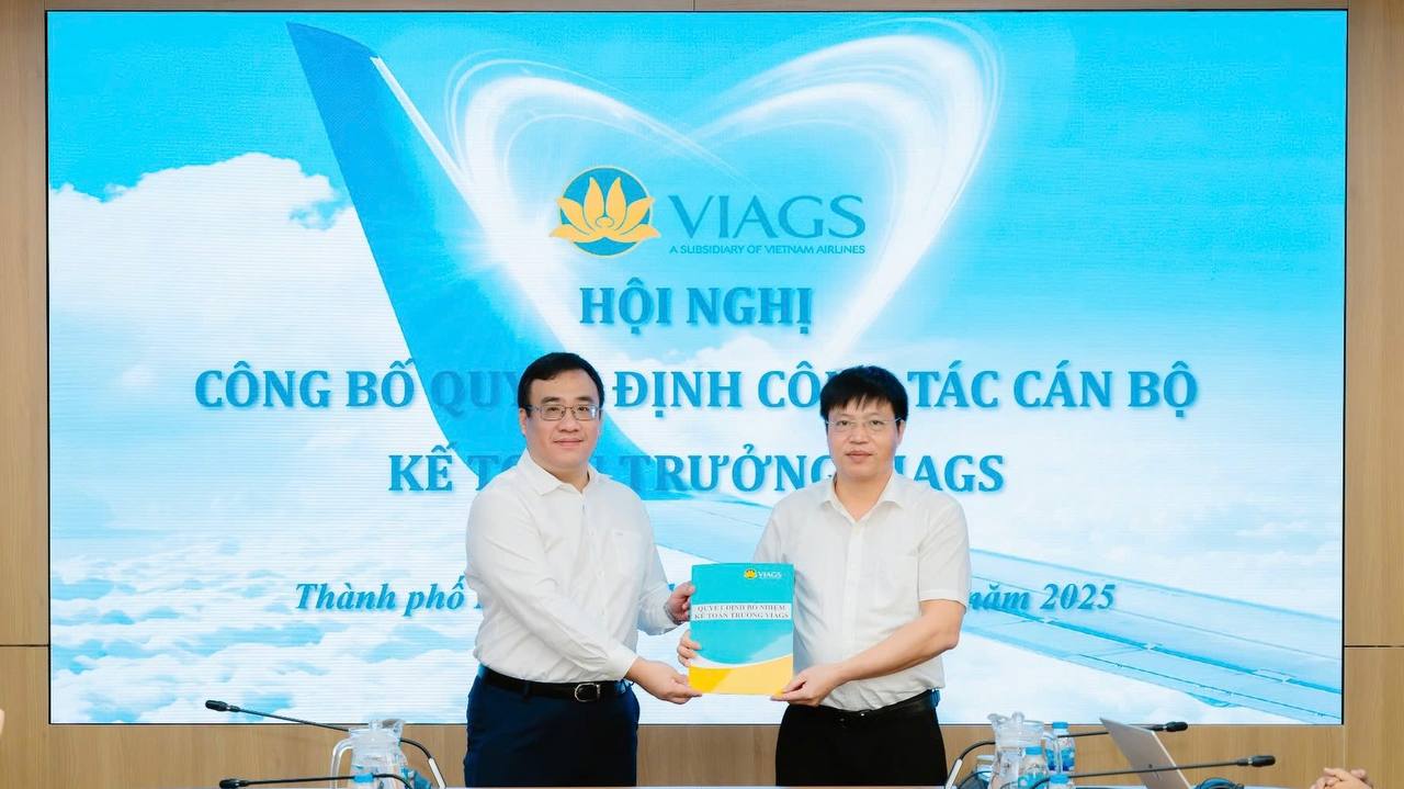 VIAGS TỔ CHỨC CÔNG BỐ QUYẾT ĐỊNH VỀ CÔNG TÁC CÁN BỘ - VIAGS